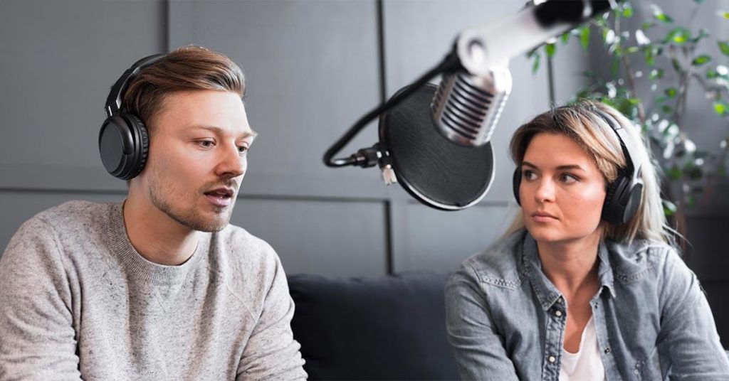 איך יוצרים פודקאסט בשניות עם AI? הכירו את Audio Overview של NotebookLM ...